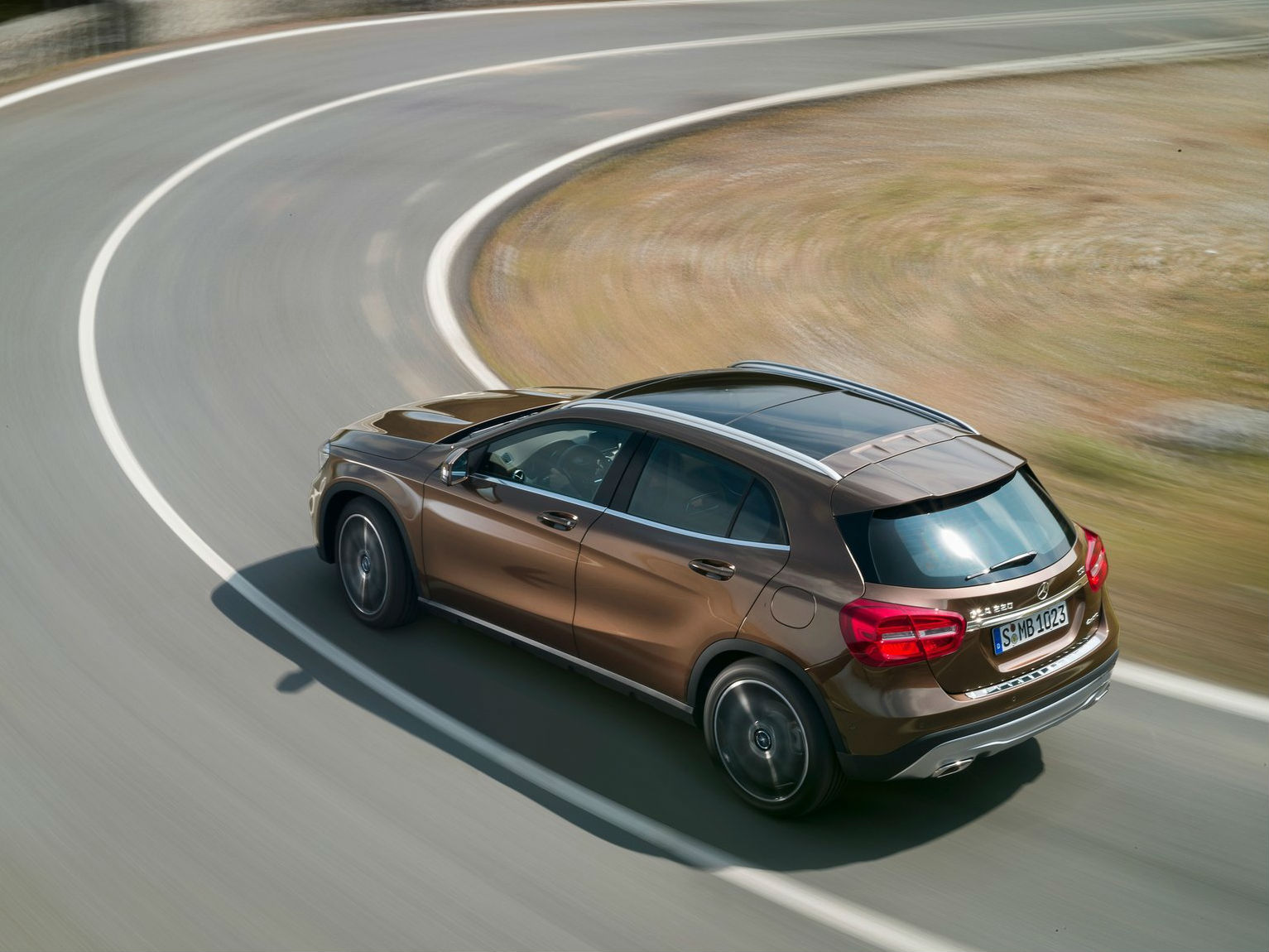 Mercedes-Benz>GLA-Class>GLA180 - 自由電子報汽車頻道