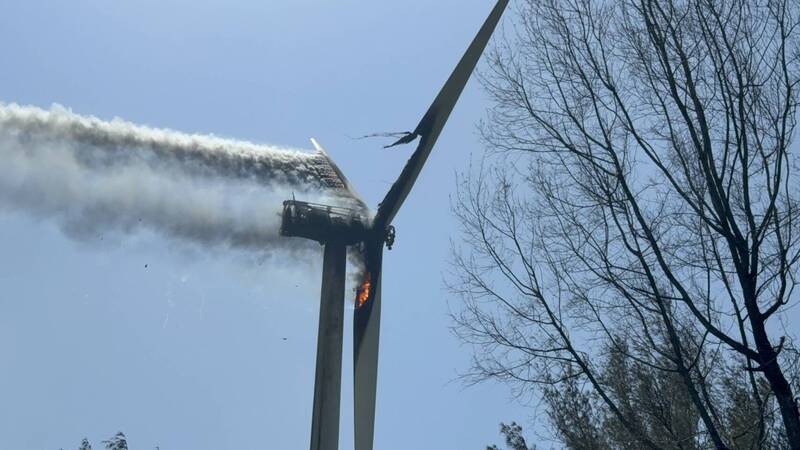 台電麥寮風機疑過熱燃燒地方盼重視問題 龔明鑫：要求全面清查 - 自由財經