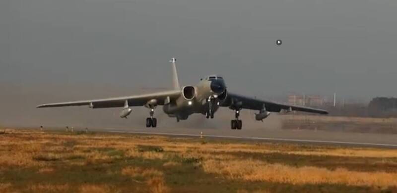 共軍新式飛彈參與對台軍演！ 擬用極音速KD-21飛彈拒止美國勢力 - 自由軍武頻道