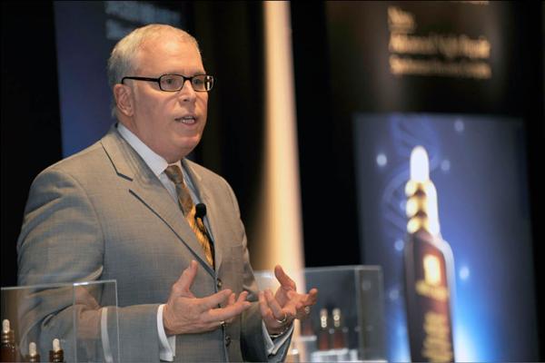 【時尚大道】The Secret of Night Repair 夜間保養 黃金定律再進化 - 自由娛樂