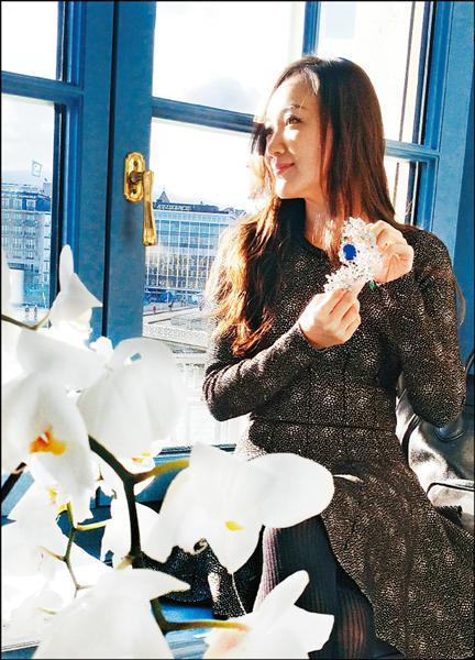 【流行消費】Anna Hu拍賣億姐 海之頌破世界紀錄 - 自由娛樂