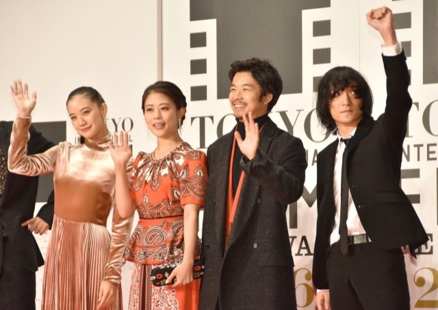 梅姨親切現身東京影展 蒼井優和緋聞男首同台 - 自由娛樂