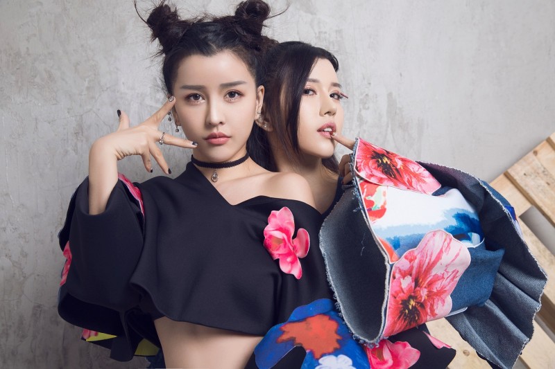 BY2魔鬼出擊 連2個月關健身房2小時展性感成果 - 自由娛樂