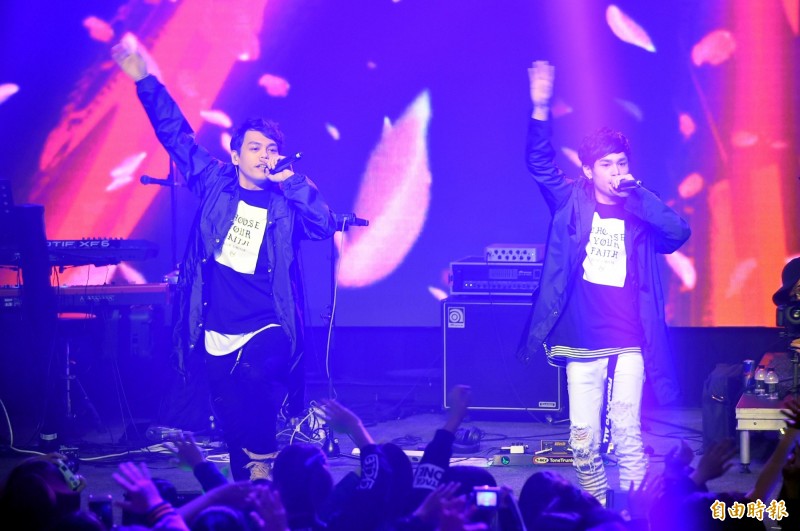 走過呼麻風波 Under Lover：最後一次同台 - 自由娛樂