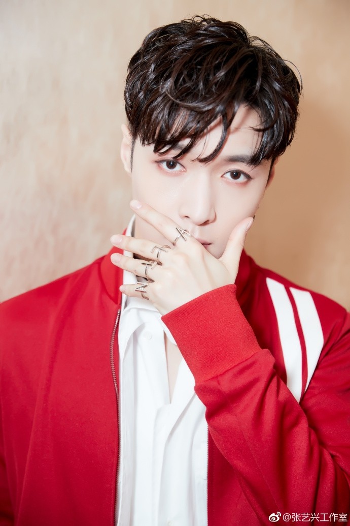 經過南韓磨練 Lay小綿羊變大野狼 - 自由娛樂