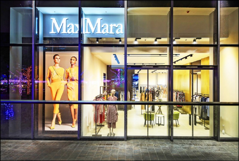 【流行消費】Max Mara開幕 Selina現身剪綵 - 自由娛樂