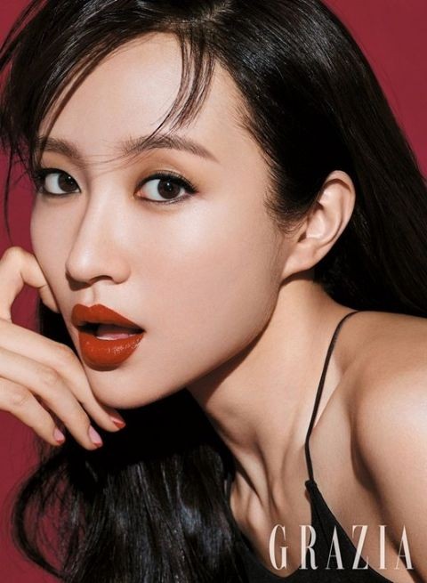 完全認不出！Hani「變臉」爆乳拍雜誌 網看傻眼 - 自由娛樂