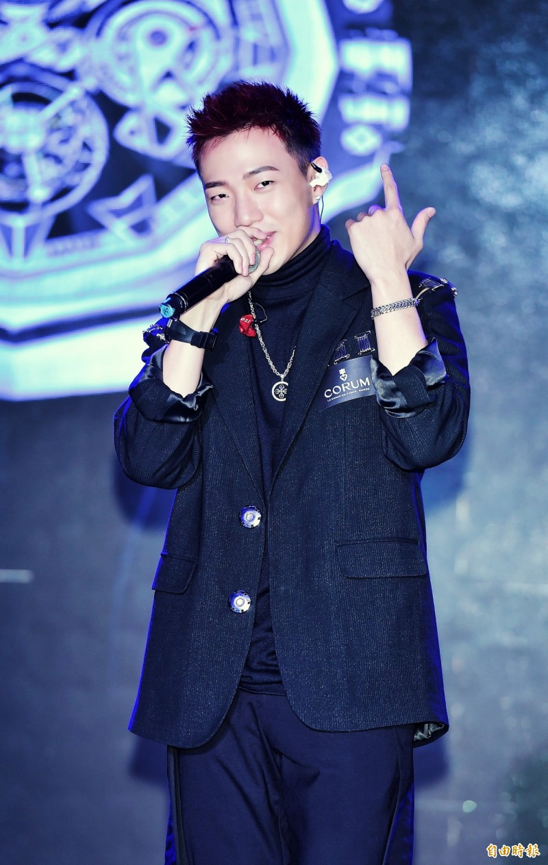 百萬名錶差點飛出去 Ozi自嘲「設計」想暗槓 - 自由娛樂