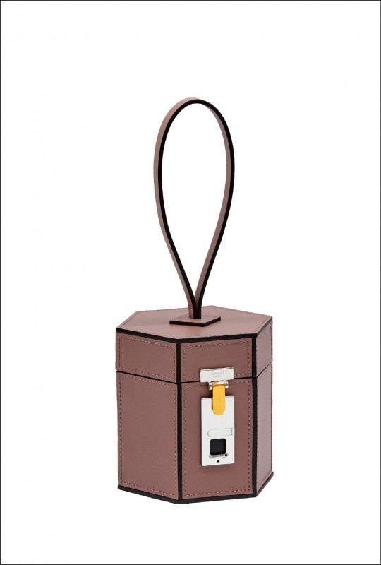 【時尚大道】IT BAG 型而上：Moynat 建築幾何 - 自由娛樂