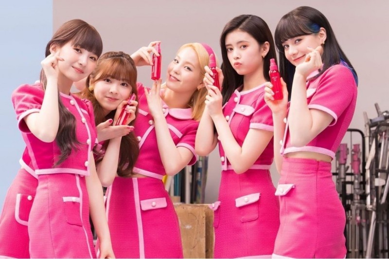 TWICE師妹韓製日團NiziU 一出道就招來大金主 - 自由娛樂