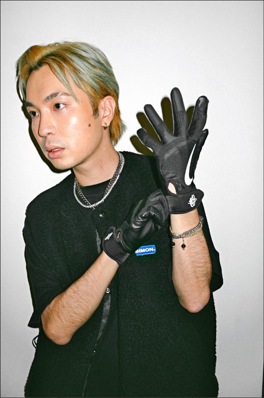 《人物專訪》ZENBØ發牢騷變饒舌創作 打敗大支意外摘金音獎 - 自由娛樂