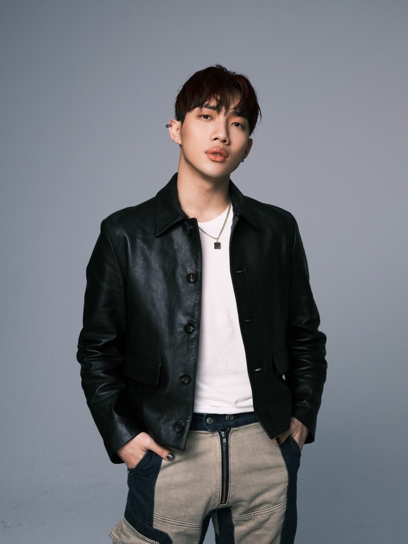 ØZI高流唱跨年「對猴子莫名有興趣」 Leo王期待再嚐在地美食 - 自由娛樂