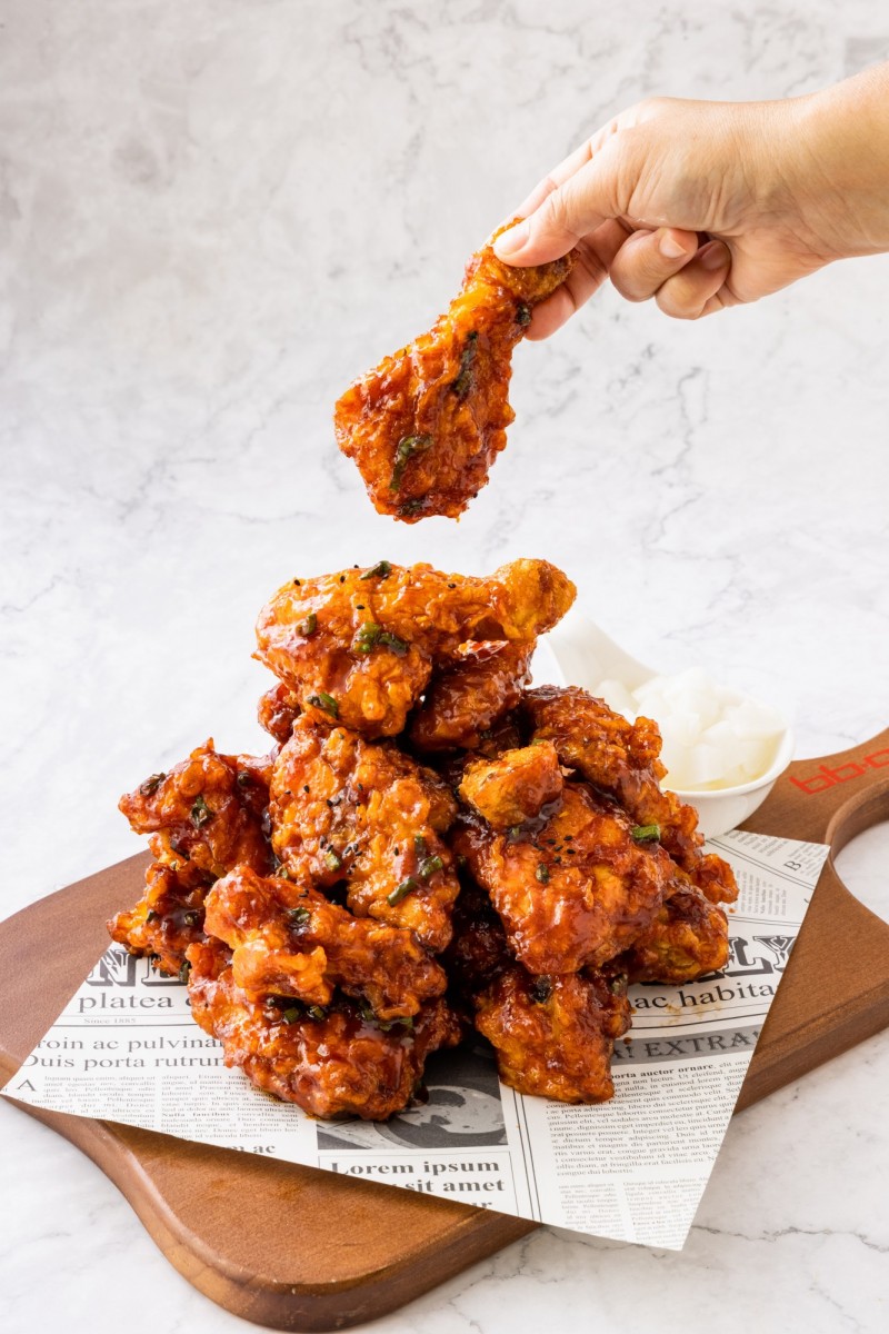 bb.q CHICKEN燒肉+炸雞新口味 春節期間限期登場 - 自由娛樂