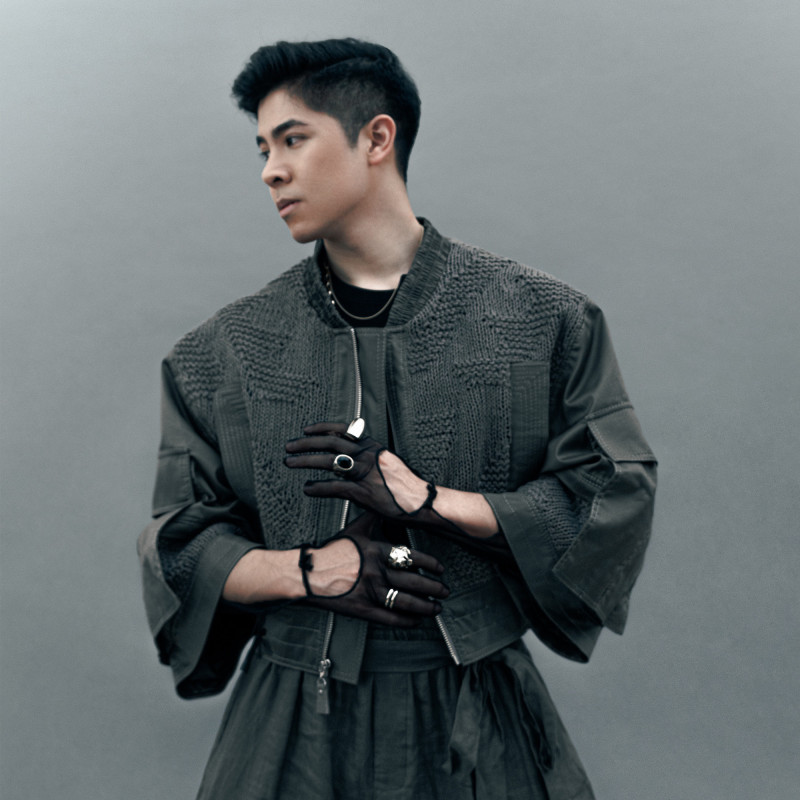 男星網交南美洲歌手 神奇緣分迸出「撩人結晶」 - 自由娛樂