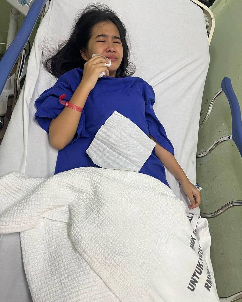 12歲大馬童星遭惡作劇 雙腿重摔失知覺半身癱瘓 - 自由娛樂