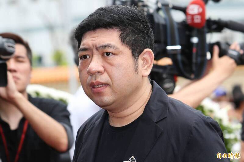 NONO遭指控涉性騷性侵 今早警方上門神情淡然「遲早要面對」 - 自由娛樂