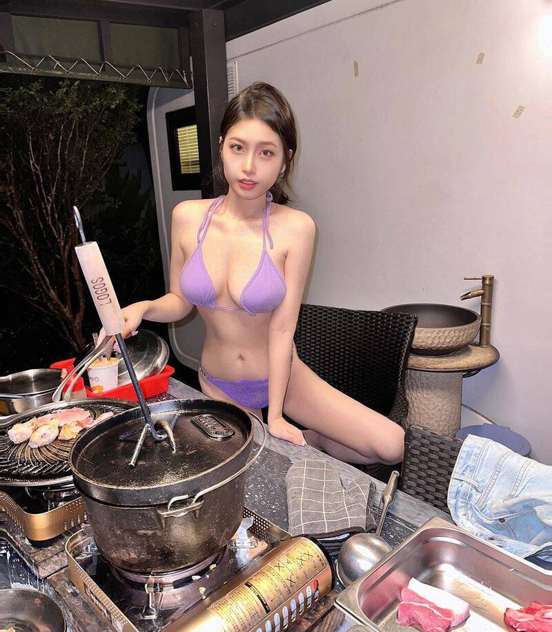 G奶辣妹還好嗎？雙十國慶「呼吸困難」 送急診引關切 - 自由娛樂