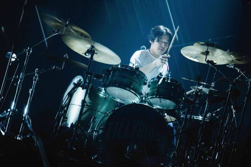 泰國樂團Tilly Birds也愛小泡芙！嗨唱150分鐘「觀眾太棒了」 - 自由娛樂