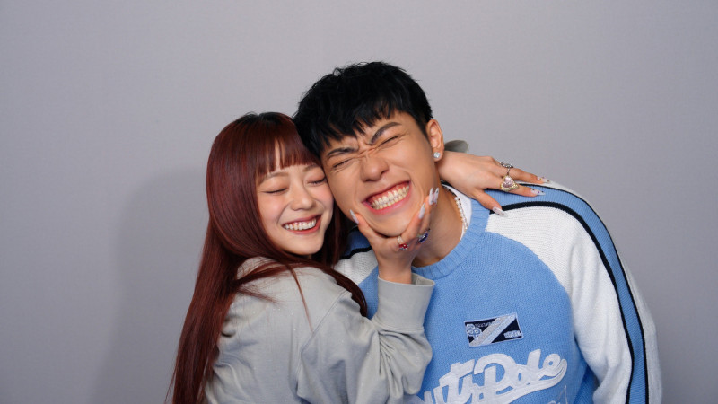 媽媽癌逝爸爸刺圖像上身！王ADEN重現刻骨愛情故事 逼哭10萬人 - 自由娛樂