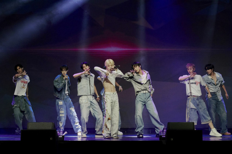 ARKis脫了！「冰塊腹肌」超吸睛 被誇讚抓到精髓 - 自由娛樂