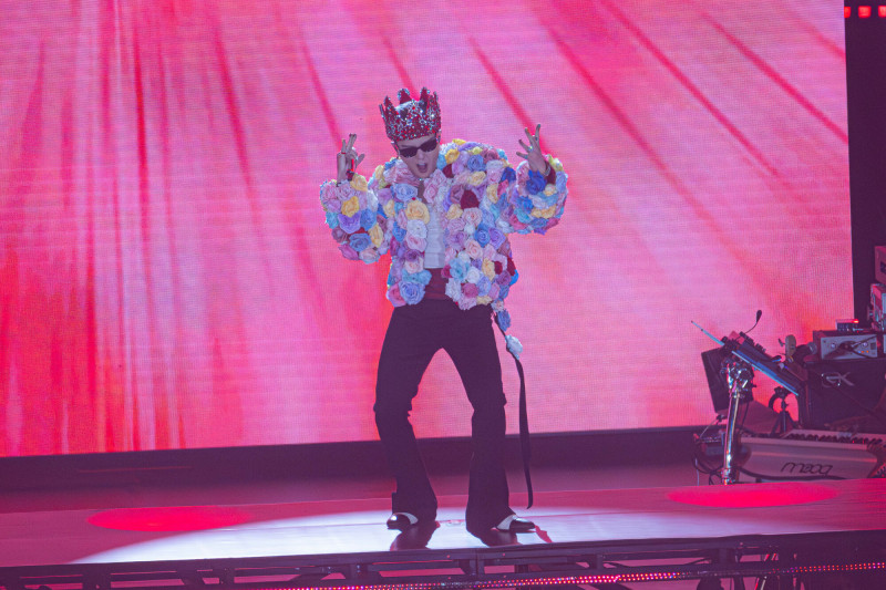 （直擊）GD首登大巨蛋！中文撩台粉「你愛我嗎」 4萬人暴動被勸冷靜 - 自由娛樂