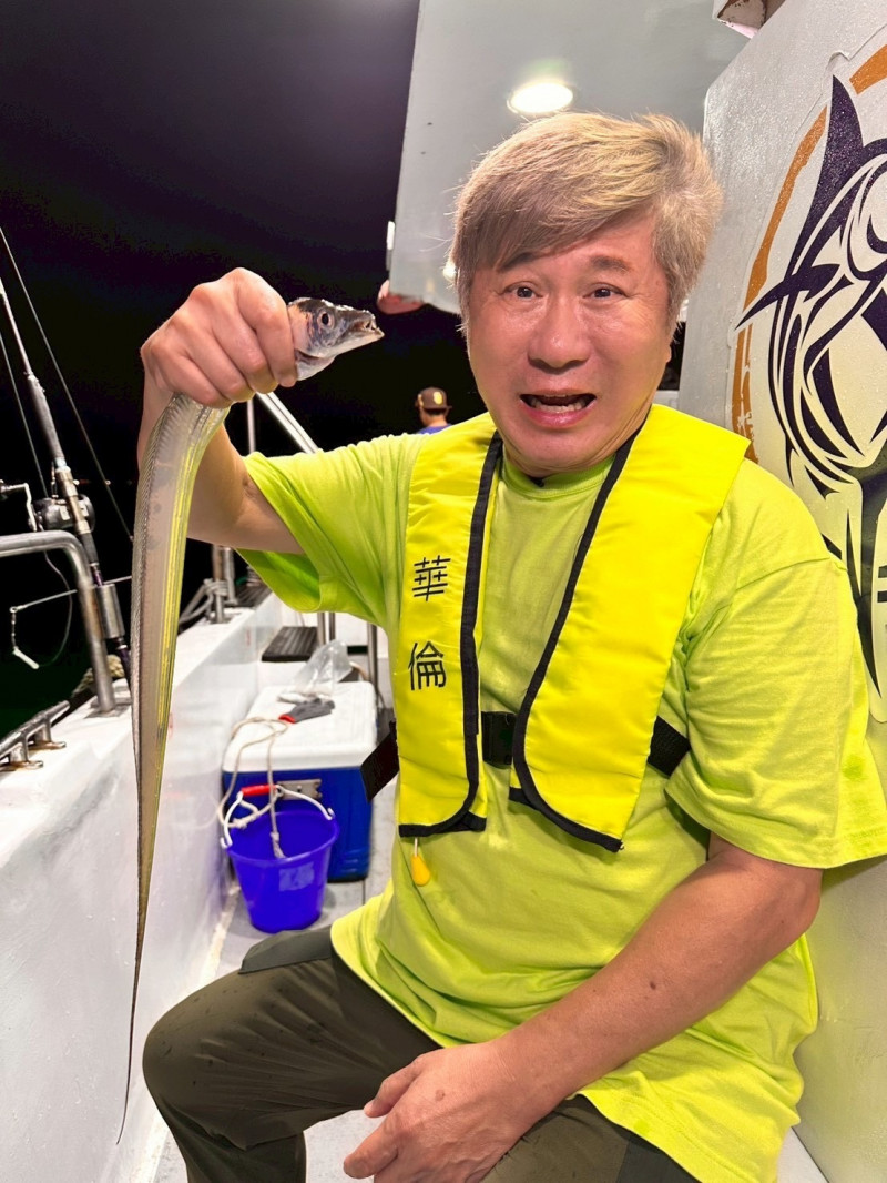 胡瓜出海臉色發白硬撐 包船海釣狂撈近50尾 - 自由娛樂