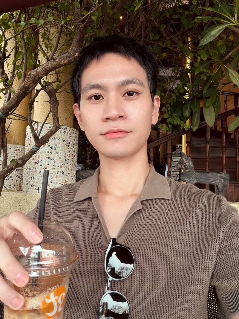 人生首獨旅飛往陌生國家 Andy老師：怎麼可能不怕！ - 自由娛樂