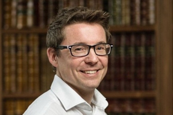 羨慕！英國最好老闆 買下城堡讓員工夢幻上班 - 韩新日报