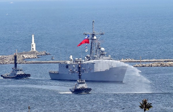 《TAIPEI TIMES 焦點》 New navy frigates welcomed to port - 焦點 - 自由時報電子報