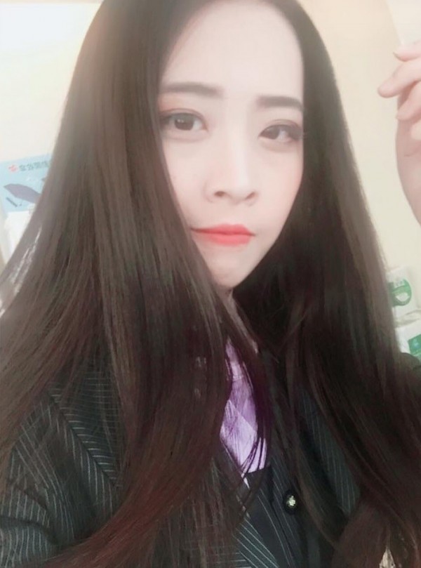 金融正妹召集令 中華郵政 林思澄 - 中英對照讀新聞 - 自由電子報 專區