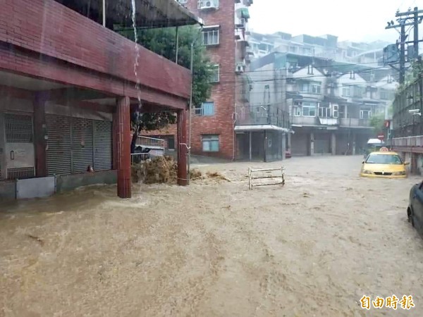 《TAIPEI TIMES》 Weather bureau warns of more heavy rainfall - 焦點 - 自由時報電子報