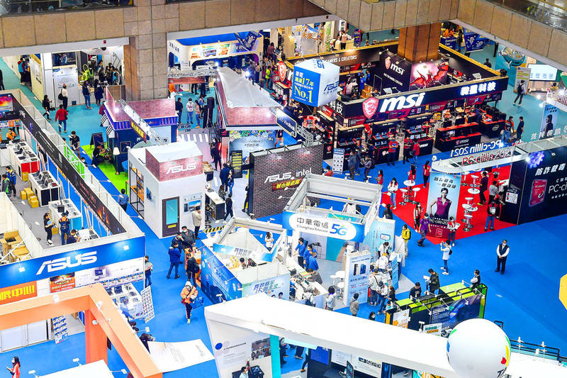《TAIPEI TIMES》 Tech sector to continue to push economic growth: DBS ...