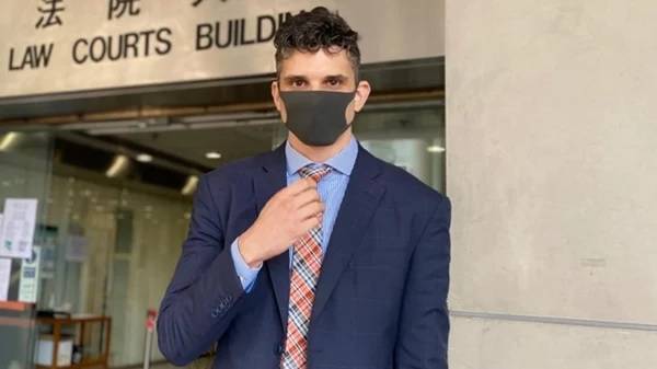 反送中阻港警毆打少年 美籍律師判刑4個月 - 國際 - 自由時報電子報