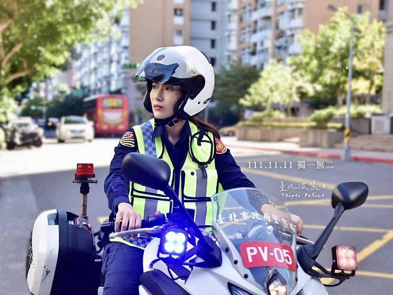 台灣女警又帥又美！北市警局發文 今日壽星照豔驚眾生 - 生活 - 自由時報電子報