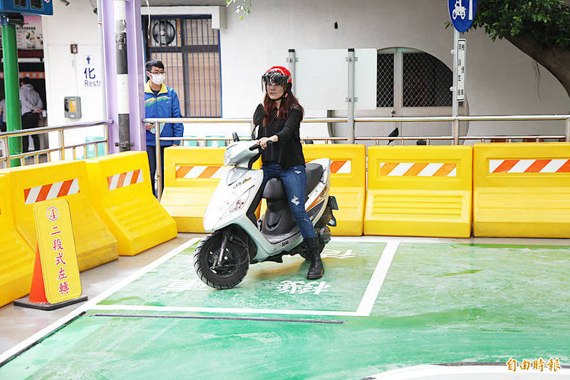 《TAIPEI TIMES》Ministry considers tougher motorbike test - 焦點 - 自由時報電子報