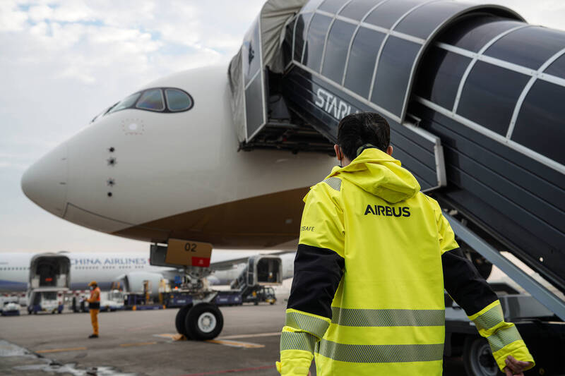 第二架A350-900新機加入星宇航空！張國煒親駕返台 將開航洛杉磯 - 生活 - 自由時報電子報