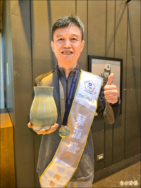 聽障蔡源盛陶藝奪金 拚攝影職類國手 - 生活 - 自由時報電子報