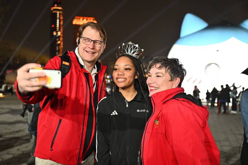 美國波特蘭訪團拜會高市府 玫瑰皇后讚民眾熱情 - 生活 - 自由時報電子報