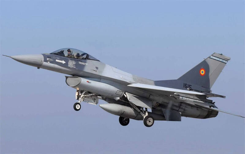 羅馬尼亞空軍F-16再添翼 挪威二手戰機獲美同意抵達 - 國際 - 自由時報電子報
