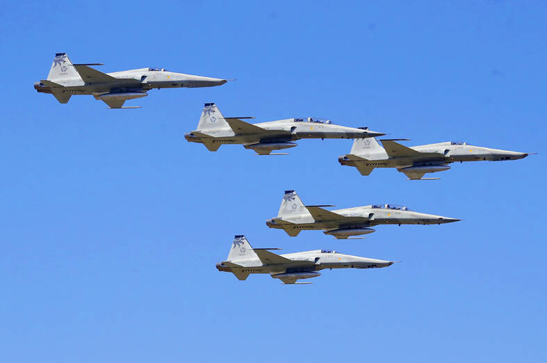 《TAIPEI TIMES》Air force’s F-5 jets retired after 50 years service - 焦點 ...