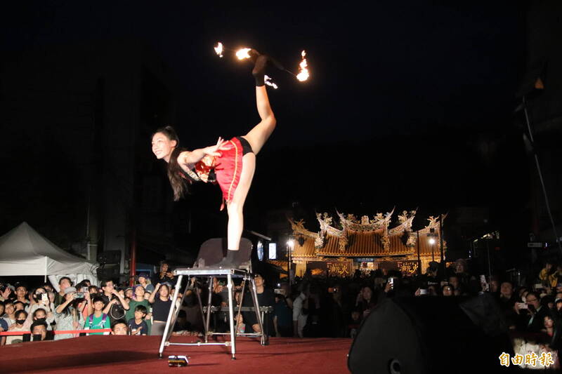 《火之桌》成北埔油笐火聖火 台灣之光楊立微：開心遊客喜歡 - 新竹縣 - 自由時報電子報