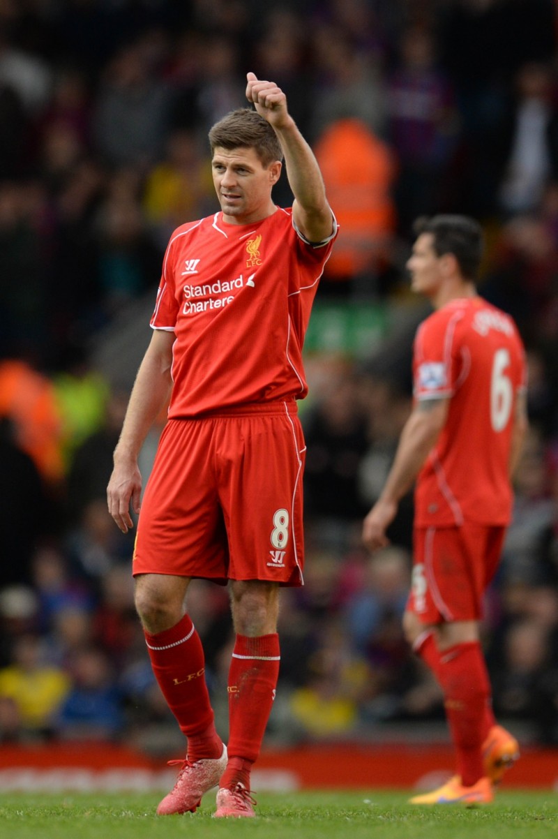 英超》霸氣傑拉德 拒簽銀河衫 - 自由體育