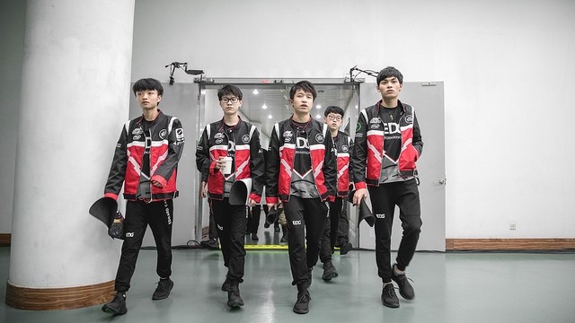 LOL世界賽》中國EDG谷底反彈 連勝北美C9與台灣ahq - 自由體育