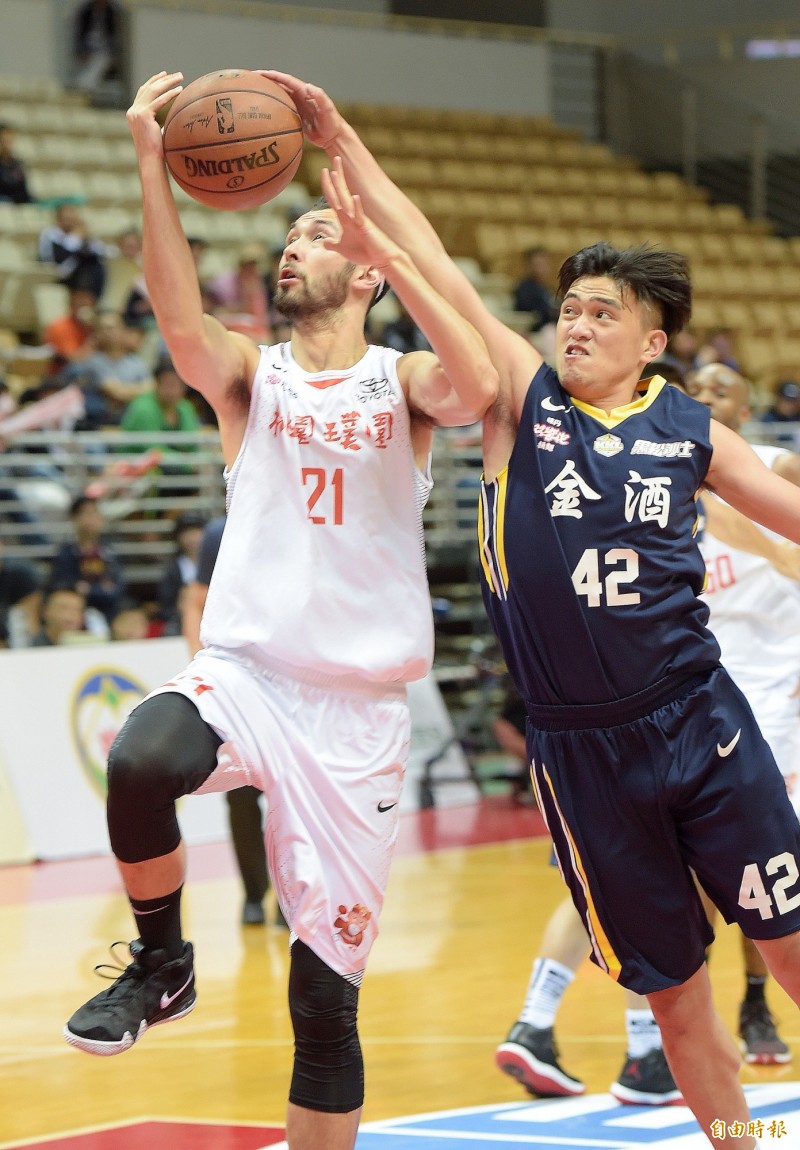 SBL》Q.戴維斯得分、火鍋一把罩 璞園系列賽領先金酒 - 自由體育