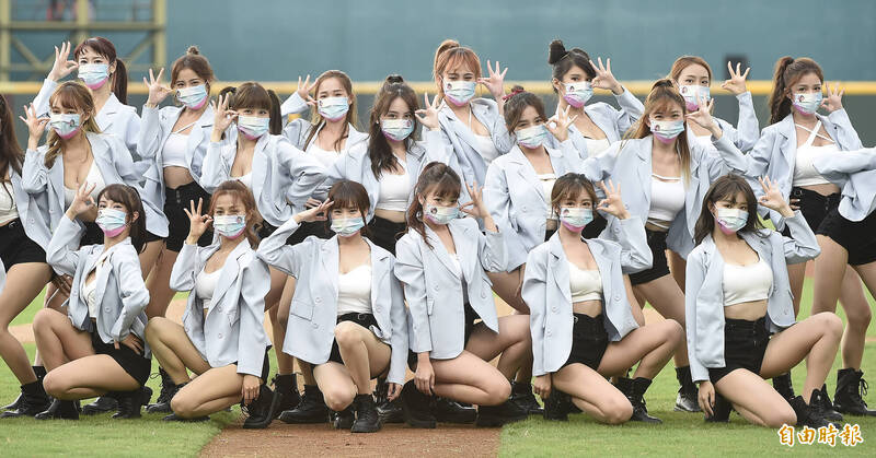 中職》「辣酷甜」趴火辣秀 樂天女孩全員到齊（圖輯） 2020東京奧運 自由體育