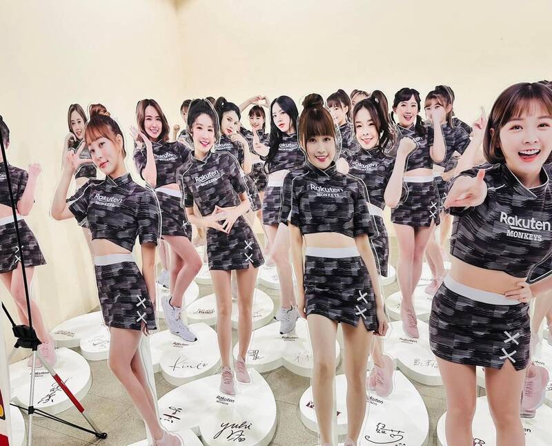 中職》香爆了!樂天女孩人形15分鐘完售 創600萬驚人業績 自由體育