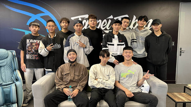 PLG》最強系隊僑光行流 享受體驗富邦勇士VIP職籃包廂 - 自由體育