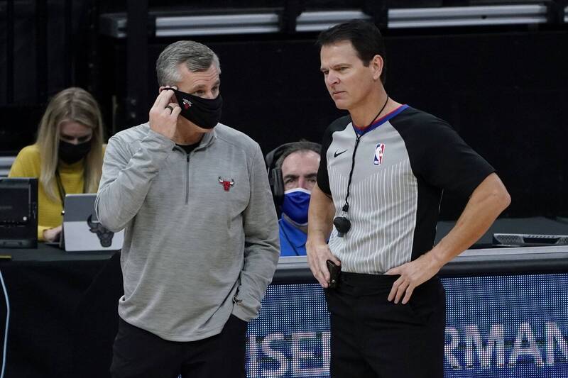 NBA》3名資深裁判未打疫苗失業 怒告聯盟要求賠償 - 自由體育