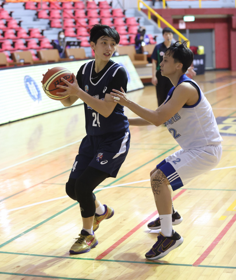 WSBL》上半場沒打完吞4犯 劉希曄照砍24分助台電收首勝 - 自由體育