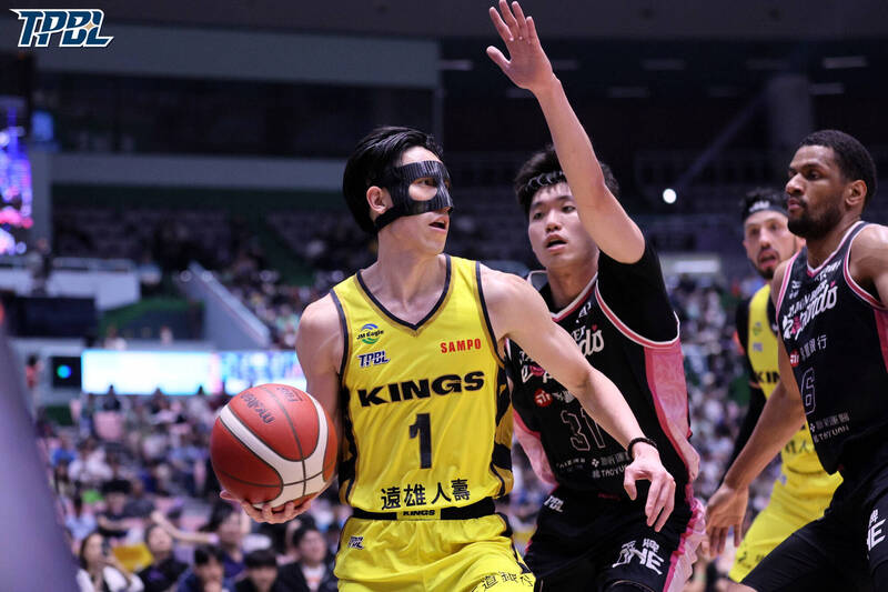 TPBL》林書豪23分率國王例行賽封王M1 高錦瑋末節拿26分功虧一簣 - 自由體育